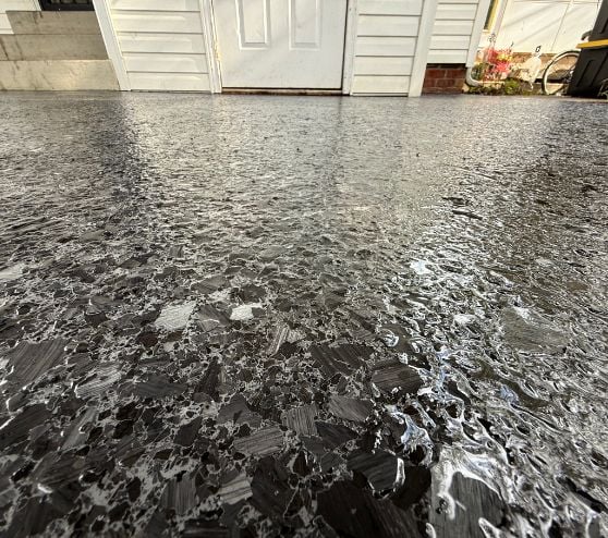 Brindle Carbon Epoxy Flake Flooring for Homeowner Patio in ...